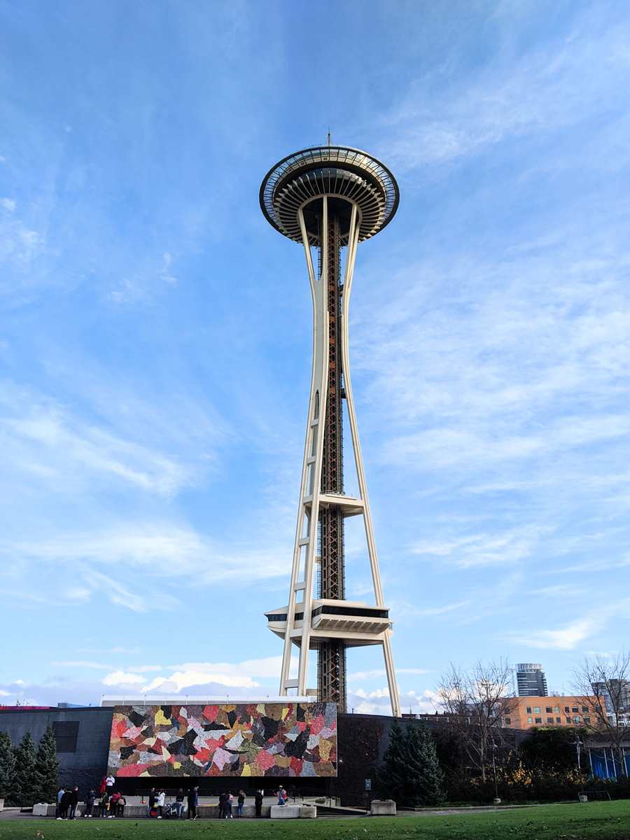 Seattle Center with kids - Two Little Pandas